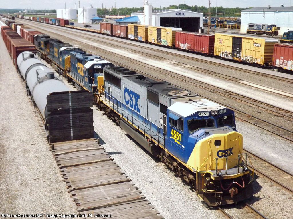 CSX 4551